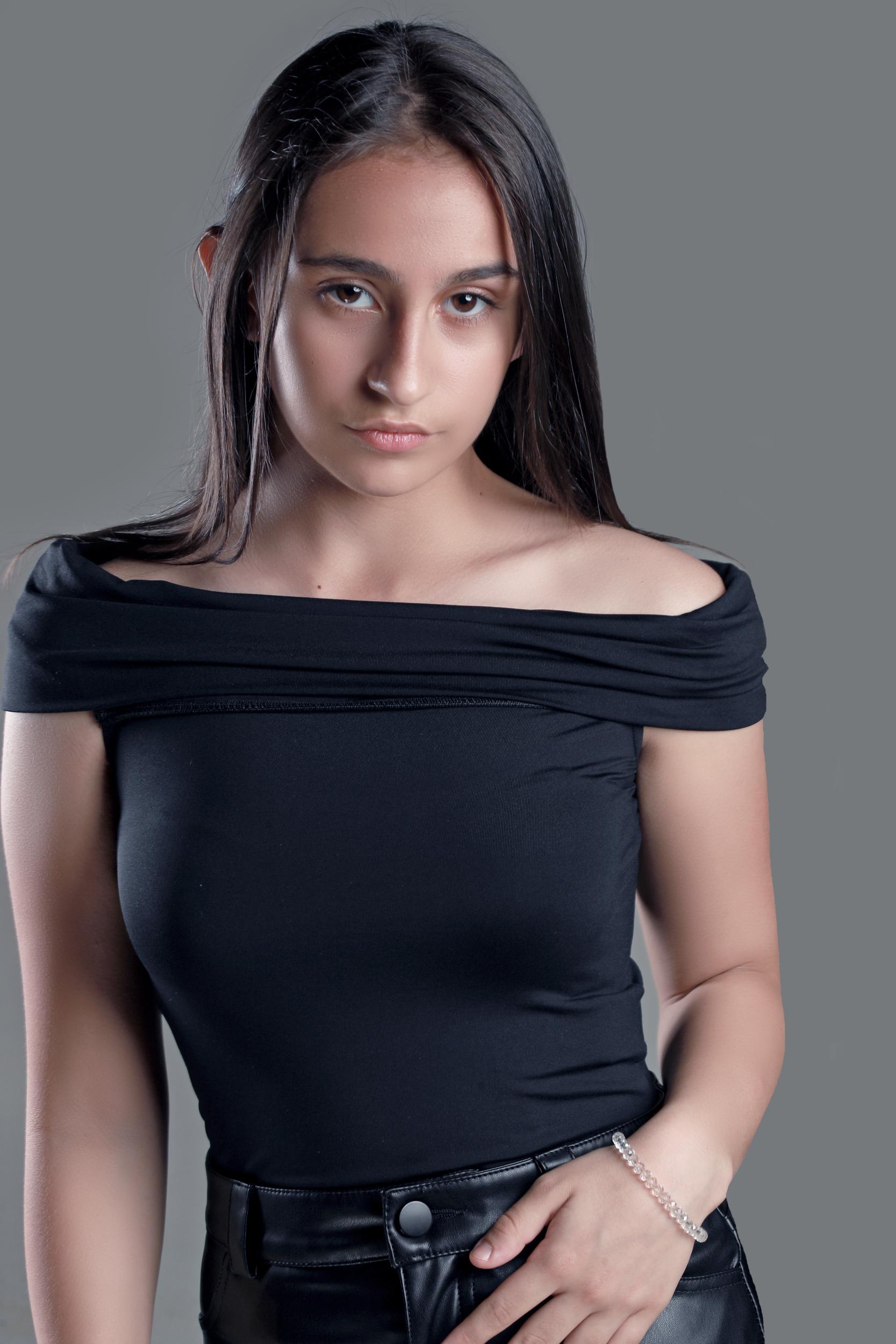 MILICA KULIC (4) | Modna agencija Select