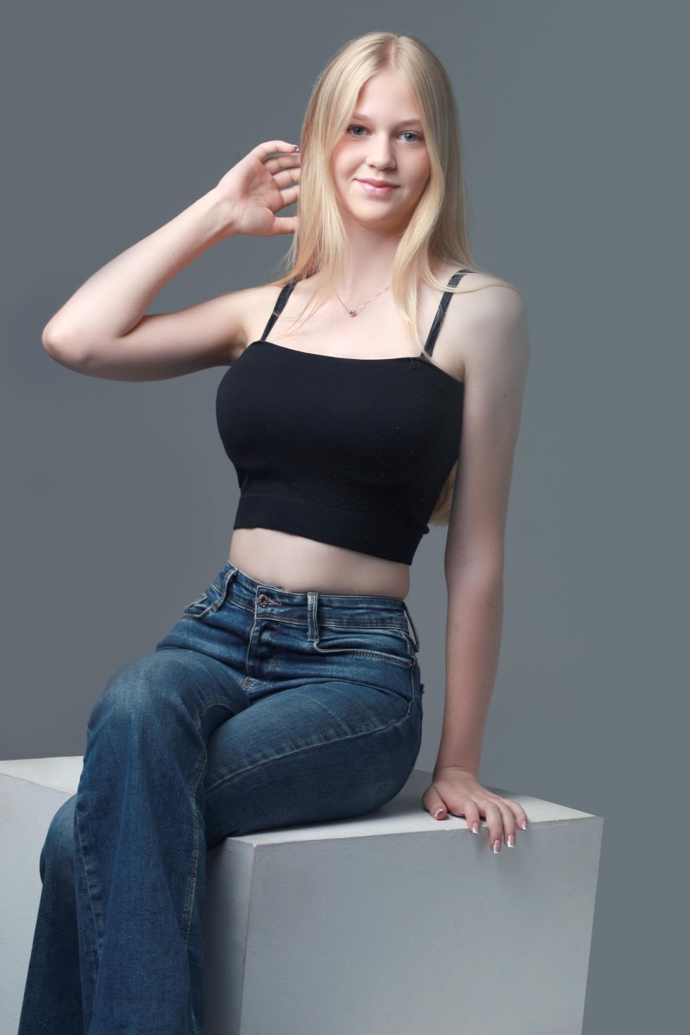 MINA J. | Modna agencija Select
